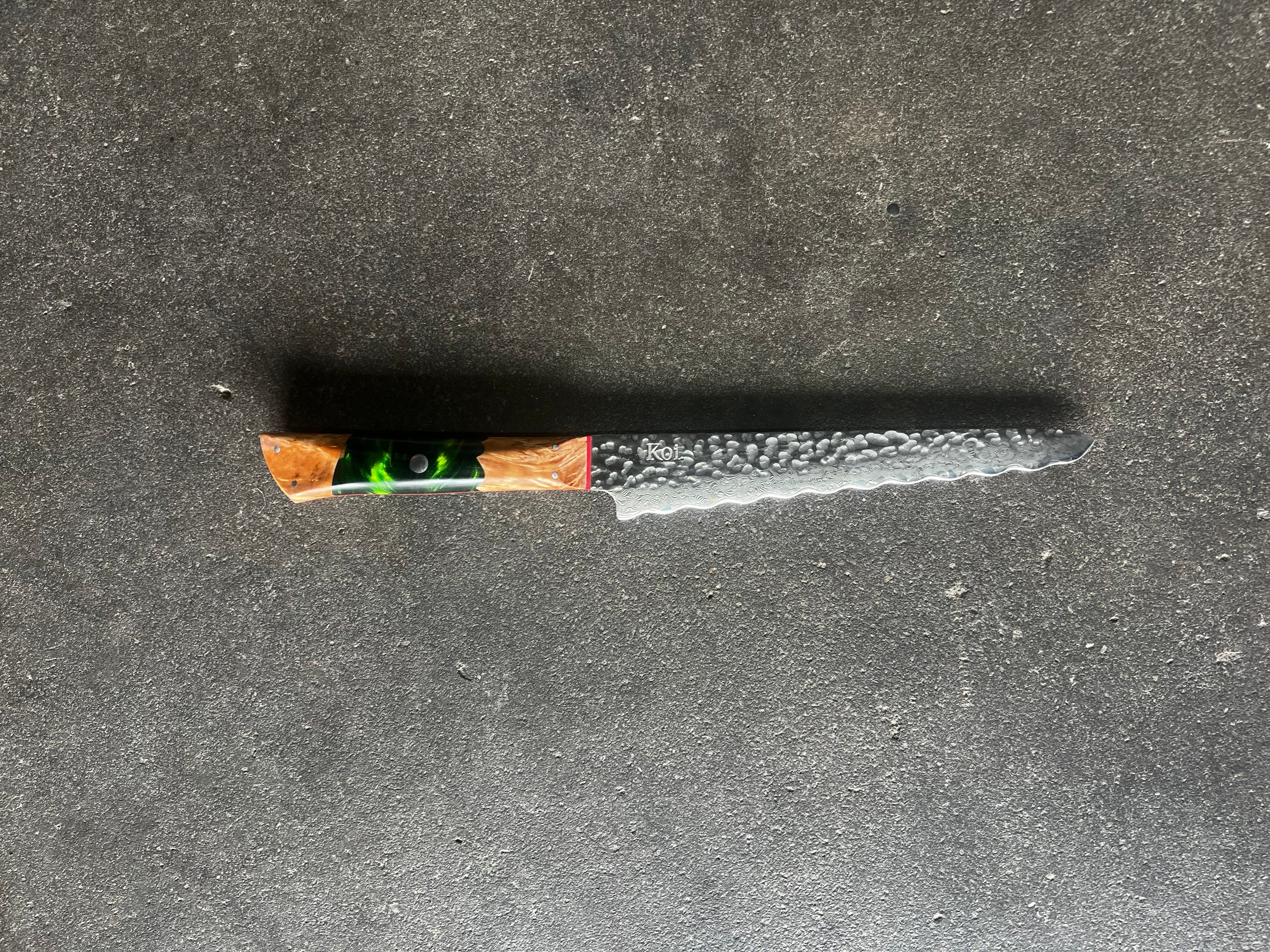 The Serrated Utility Knife: A Comprehensive Guide – Koi Knives