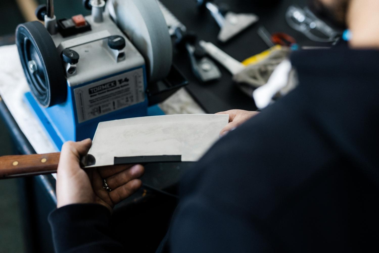 How Do You Make a Straight Grindline? – Koi Knives