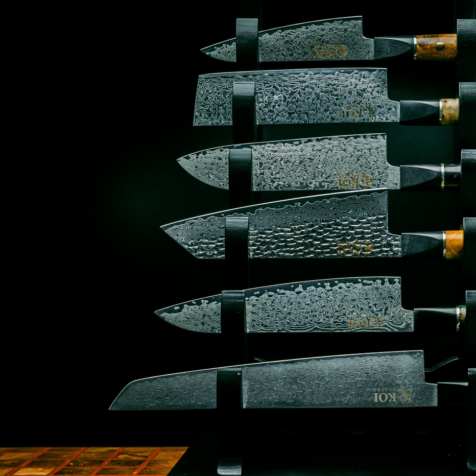 Differences between super steel and regular knife steels. – Koi Knives